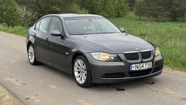 Pelēks BMW 318 2007 Viļņa, ar dzinēja tilpumu 2.00 L un nobraukumu 382 tūkst. km par 1800 €, foto 1 vietnē AUTOMOTO.COM.LV