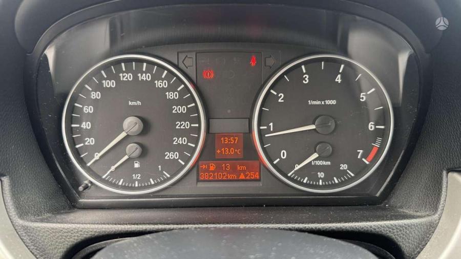 Grey BMW 318 2007 in Vilnius, with an engine capacity of 2.00 L and mileage of 382 thousand km for 1800 €, photo 12 on AUTOMOTO.COM.LV