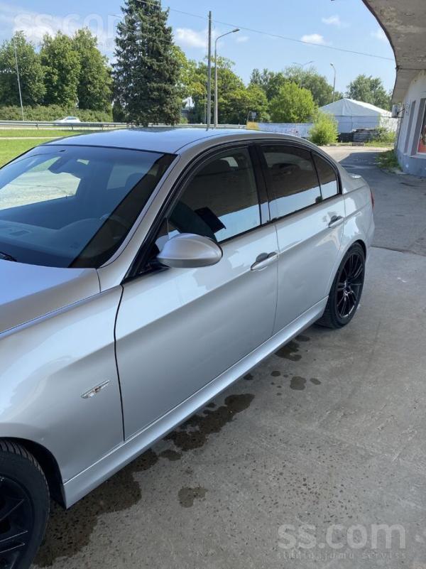 Pelēks BMW 318 2007 Ogre, ar dzinēja tilpumu 2.00 L un nobraukumu 317 tūkst. km par 4490 €, foto 2 vietnē AUTOMOTO.COM.LV