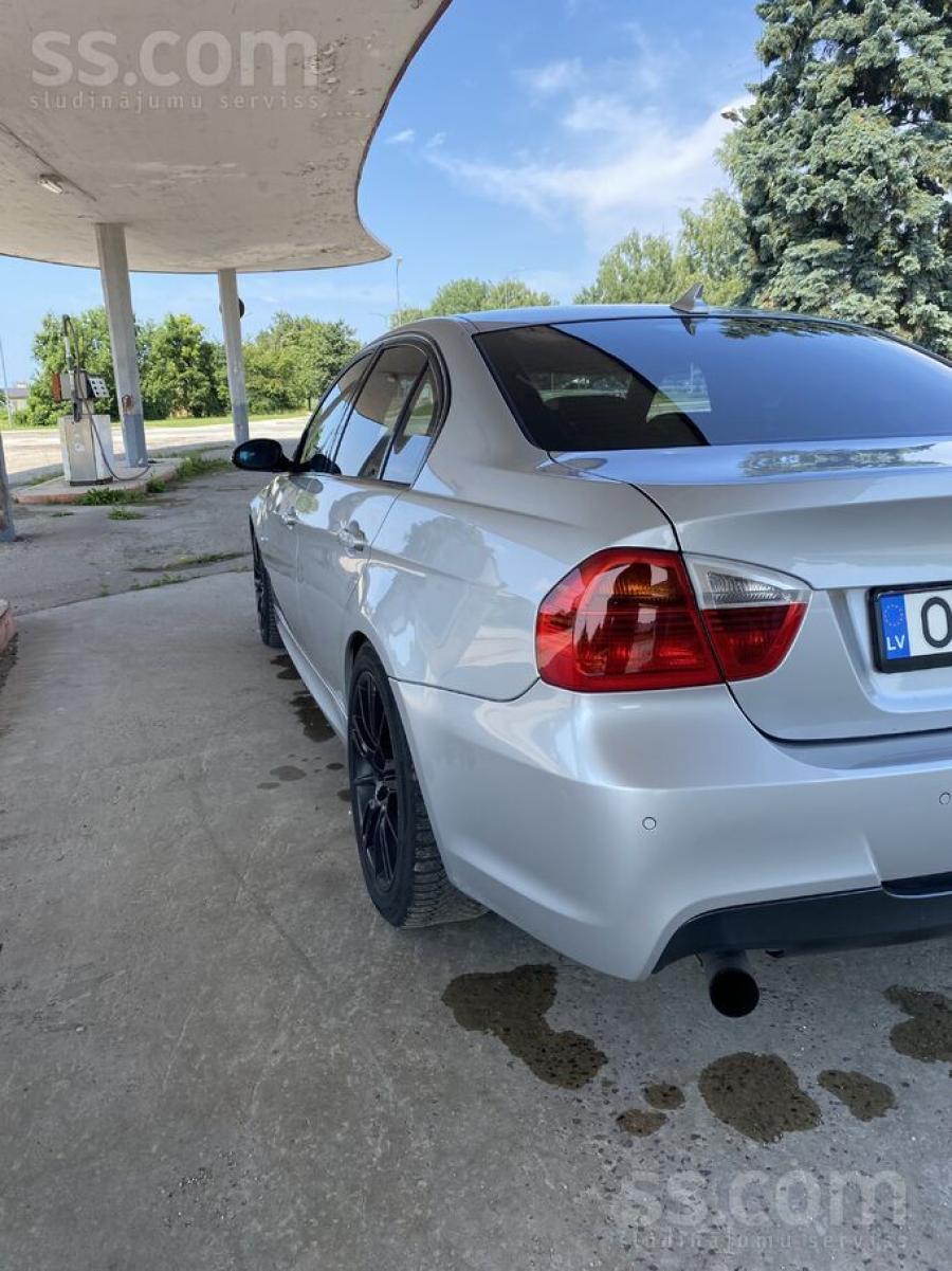 Grey BMW 318 2007 in Ogre, with an engine capacity of 2.00 L and mileage of 317 thousand km for 4490 €, photo 5 on AUTOMOTO.COM.LV