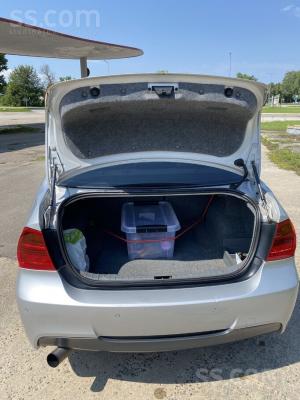 Grey BMW 318 2007 in Ogre, with an engine capacity of 2.00 L and mileage of 317 thousand km for 4490 €, photo 14 on AUTOMOTO.COM.LV