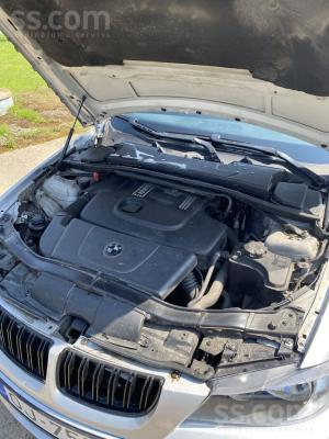 Grey BMW 318 2007 in Ogre, with an engine capacity of 2.00 L and mileage of 317 thousand km for 4490 €, photo 15 on AUTOMOTO.COM.LV