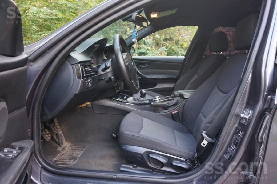 Grey BMW 318 2007 in Jurmala, with an engine capacity of 2.00 L and mileage of 371 thousand km for 2799 €, photo 11 on AUTOMOTO.COM.LV