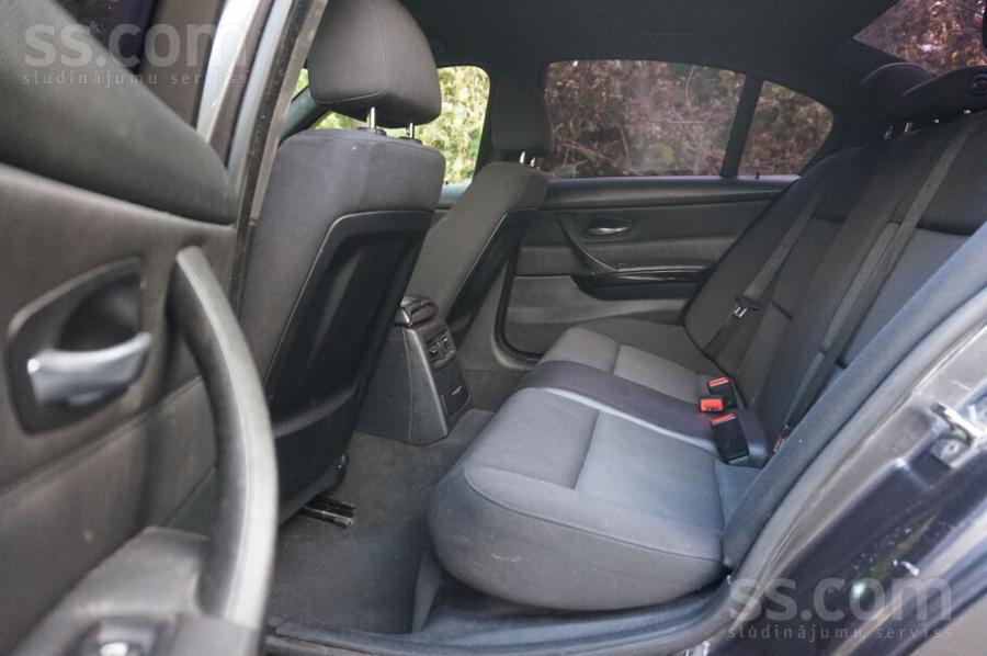 Grey BMW 318 2007 in Jurmala, with an engine capacity of 2.00 L and mileage of 371 thousand km for 2799 €, photo 13 on AUTOMOTO.COM.LV