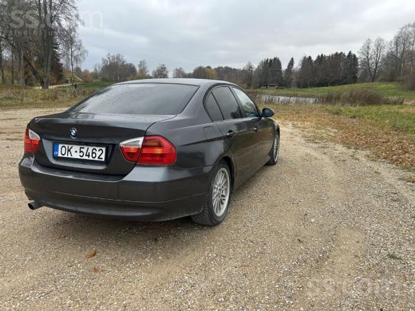 Pelēks BMW 318 2007 Cēsis, ar dzinēja tilpumu 2.00 L un nobraukumu 254 tūkst. km par 2400 €, foto 3 vietnē AUTOMOTO.COM.LV