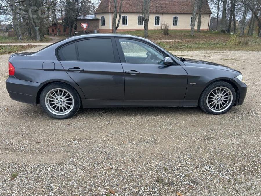 Pelēks BMW 318 2007 Cēsis, ar dzinēja tilpumu 2.00 L un nobraukumu 254 tūkst. km par 2400 €, foto 5 vietnē AUTOMOTO.COM.LV