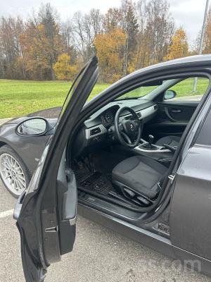 Pelēks BMW 318 2007 Cēsis, ar dzinēja tilpumu 2.00 L un nobraukumu 254 tūkst. km par 2400 €, foto 15 vietnē AUTOMOTO.COM.LV