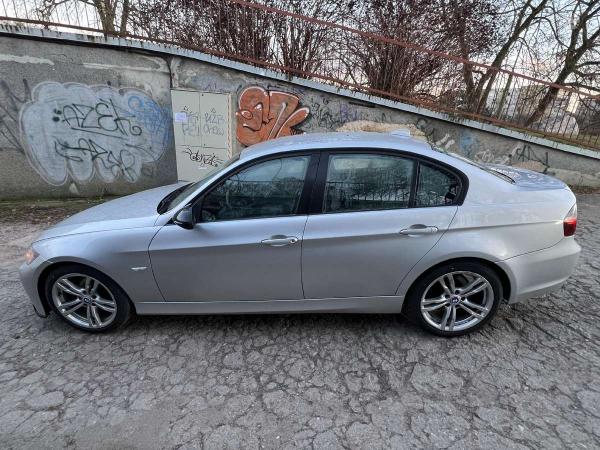 Pelēks BMW 318 2008 Viļņa, ar dzinēja tilpumu 2.00 L un nobraukumu 240 tūkst. km par 2800 €, foto 6 vietnē AUTOMOTO.COM.LV