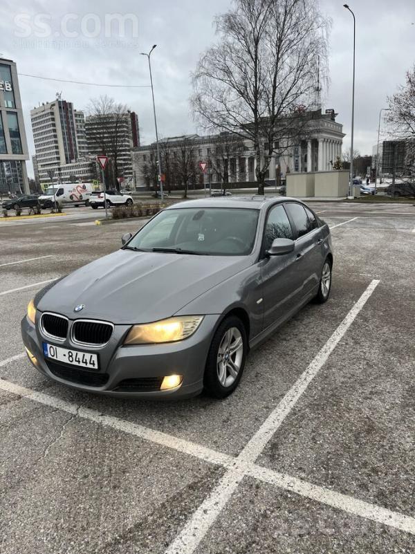 Grey BMW 318 2008 in Riga, with an engine capacity of 2.00 L and mileage of 450 thousand km for 3330 €, photo 1 on AUTOMOTO.COM.LV