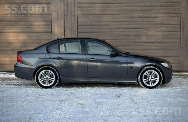Pelēks BMW 318 2008 Jelgava, ar dzinēja tilpumu 2.00 L un nobraukumu 291 tūkst. km par 4250 €, foto 4 vietnē AUTOMOTO.COM.LV