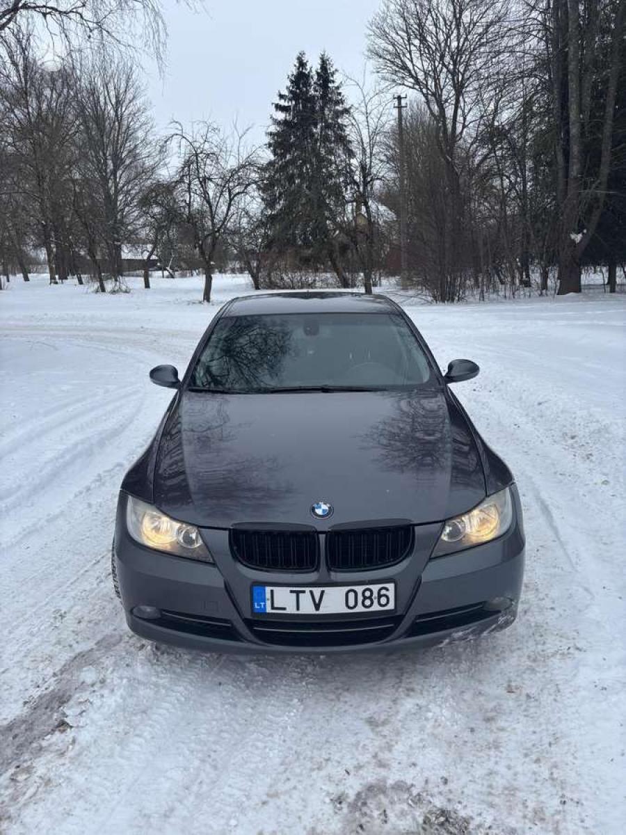 Grey BMW 318 2008 in Rokiskis, with an engine capacity of 2.00 L and mileage of 314 thousand km for 3500 €, photo 3 on AUTOMOTO.COM.LV