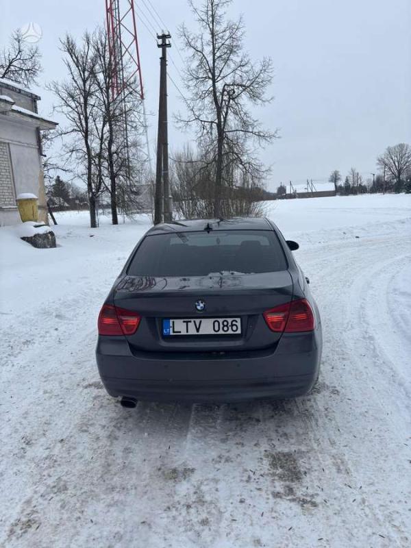 Pelēks BMW 318 2008 Rokiškis, ar dzinēja tilpumu 2.00 L un nobraukumu 314 tūkst. km par 3500 €, foto 4 vietnē AUTOMOTO.COM.LV