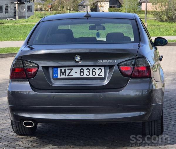 Grey BMW 318 2008 in Tukums, with an engine capacity of 2.00 L and mileage of 353 thousand km for 2860 €, photo 5 on AUTOMOTO.COM.LV