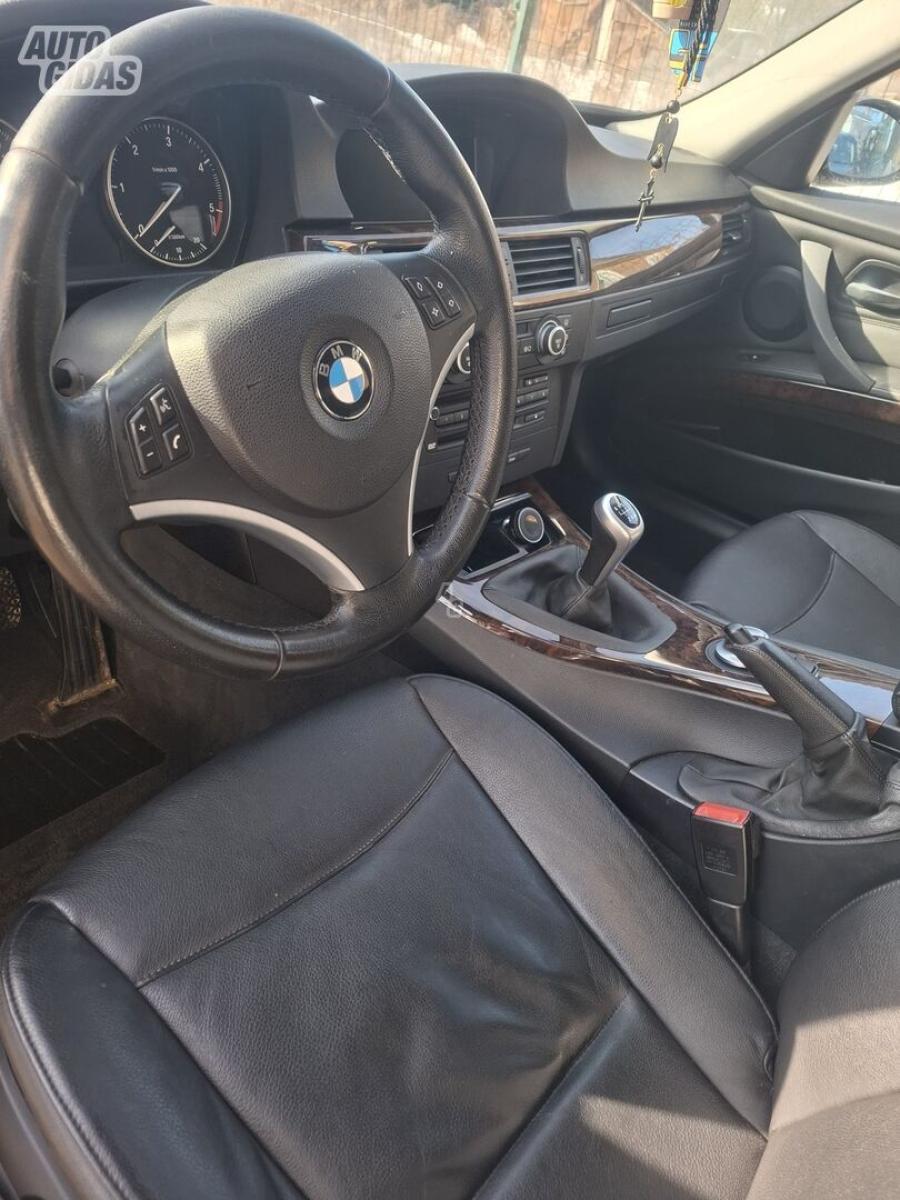 Pelēks BMW 318 2008 Utena, ar dzinēja tilpumu 2.00 L un nobraukumu 328 tūkst. km par 4300 €, foto 13 vietnē AUTOMOTO.COM.LV