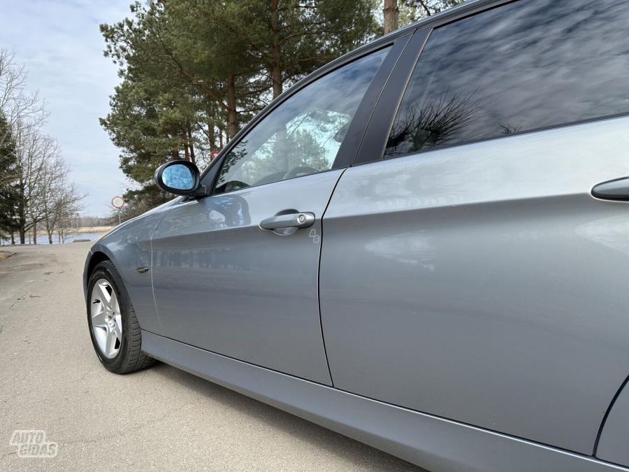 Grey BMW 318 2008 in Kelme, with an engine capacity of 2.00 L and mileage of 326 thousand km for 2800 €, photo 11 on AUTOMOTO.COM.LV
