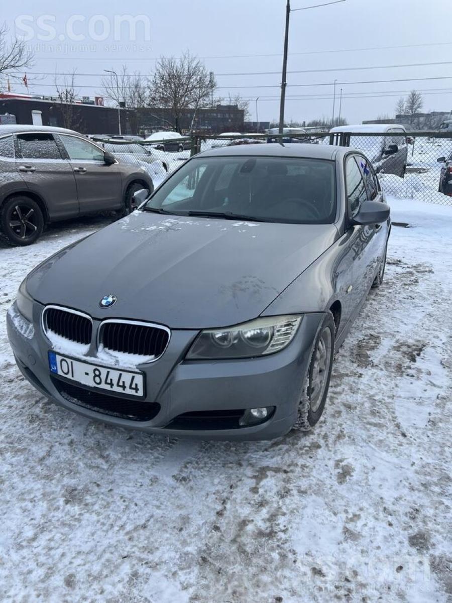 Pelēks BMW 318 2008 Rīga, ar dzinēja tilpumu 2.00 L un nobraukumu 460 tūkst. km par 3750 €, foto 10 vietnē AUTOMOTO.COM.LV