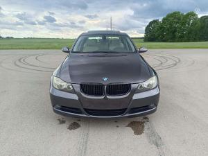 Grey BMW 318 2008 in Kaunas, with an engine capacity of 2.00 L and mileage of 285 thousand km for 2750 €, photo 3 on AUTOMOTO.COM.LV
