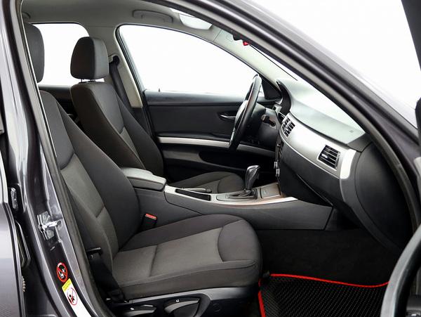 Grey BMW 318 2008 in Tallinn, with an engine capacity of 2.00 L and mileage of 269 thousand km for 2299 €, photo 6 on AUTOMOTO.COM.LV