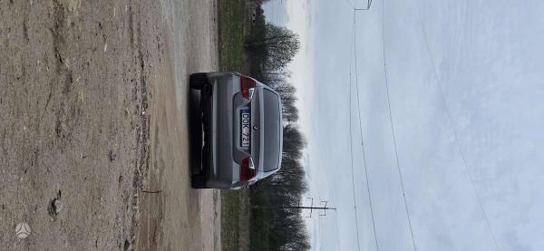 Grey BMW 318 2008 in Vilnius, with an engine capacity of 2.00 L and mileage of 212 thousand km for 3900 €, photo 2 on AUTOMOTO.COM.LV