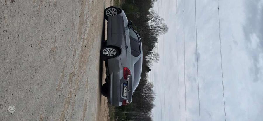 Pelēks BMW 318 2008 Viļņa, ar dzinēja tilpumu 2.00 L un nobraukumu 212 tūkst. km par 3900 €, foto 4 vietnē AUTOMOTO.COM.LV