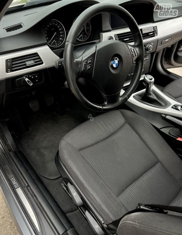 Pelēks BMW 318 2008 Viļņa, ar dzinēja tilpumu 2.00 L un nobraukumu 311 tūkst. km par 2500 €, foto 7 vietnē AUTOMOTO.COM.LV