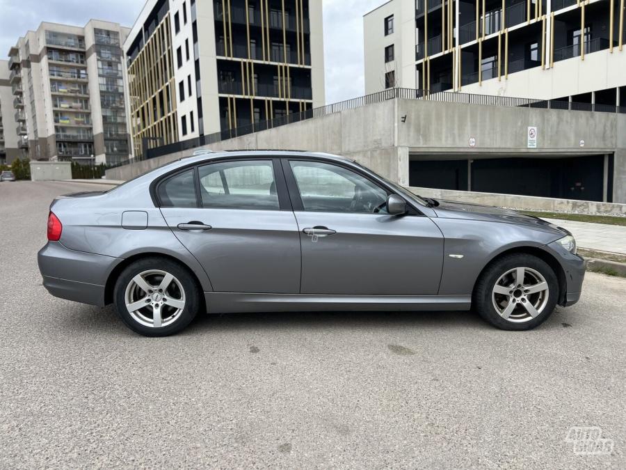 Pelēks BMW 318 2008 Viļņa, ar dzinēja tilpumu 2.00 L un nobraukumu 311 tūkst. km par 2500 €, foto 18 vietnē AUTOMOTO.COM.LV