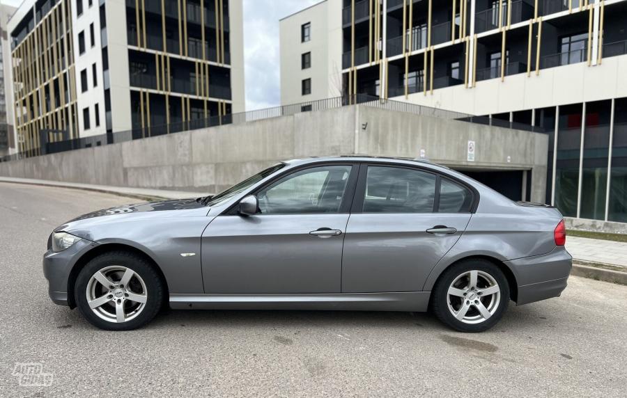 Pelēks BMW 318 2008 Viļņa, ar dzinēja tilpumu 2.00 L un nobraukumu 311 tūkst. km par 2500 €, foto 23 vietnē AUTOMOTO.COM.LV