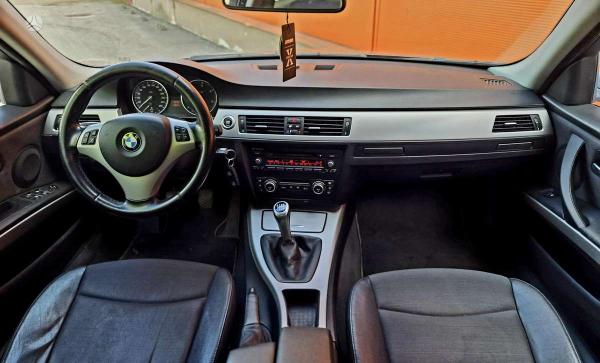 Grey BMW 318 2008 in Kupiskis, with an engine capacity of 2.00 L and mileage of 319 thousand km for 2750 €, photo 7 on AUTOMOTO.COM.LV