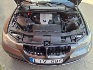 Grey BMW 318 2008 in Kupiskis, with an engine capacity of 2.00 L and mileage of 319 thousand km for 2750 €, photo 12 on AUTOMOTO.COM.LV