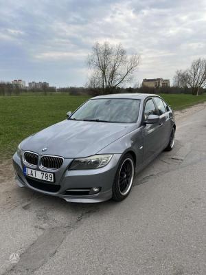 Grey BMW 318 2008 in Marijampole, with an engine capacity of 2.00 L and mileage of 320 thousand km for 3700 €, photo  on AUTOMOTO.COM.LV