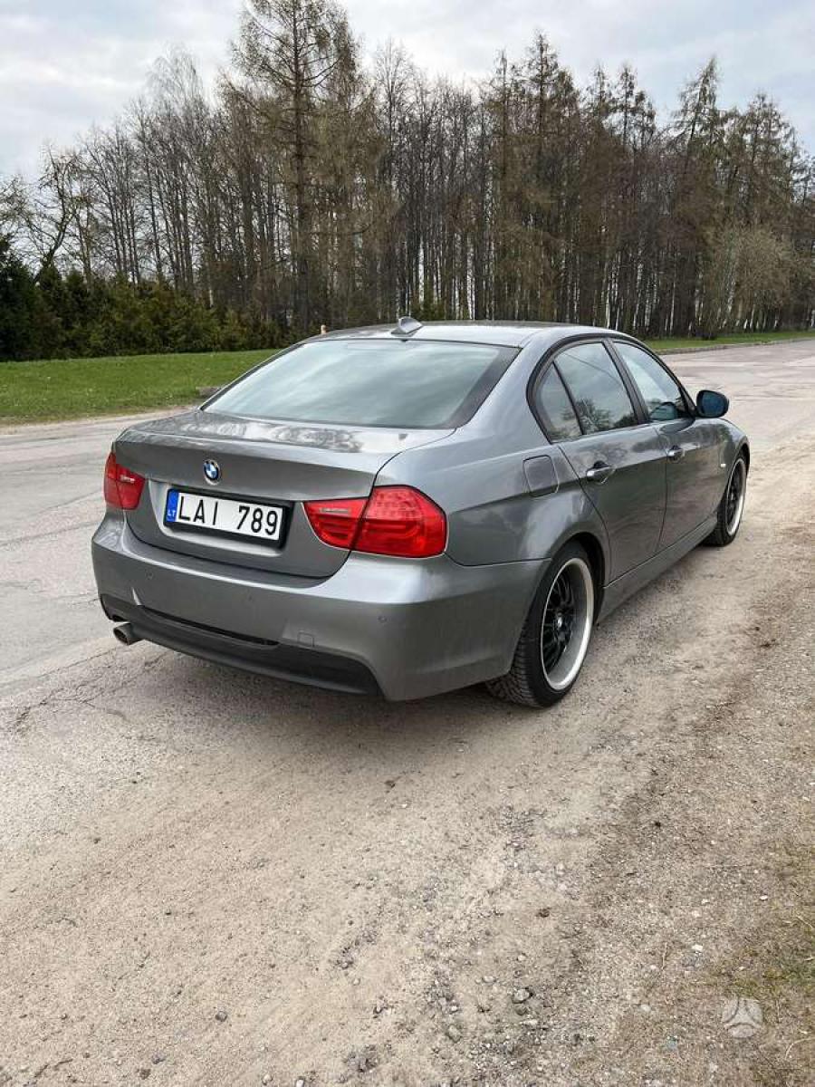 Grey BMW 318 2008 in Marijampole, with an engine capacity of 2.00 L and mileage of 320 thousand km for 3700 €, photo 7 on AUTOMOTO.COM.LV