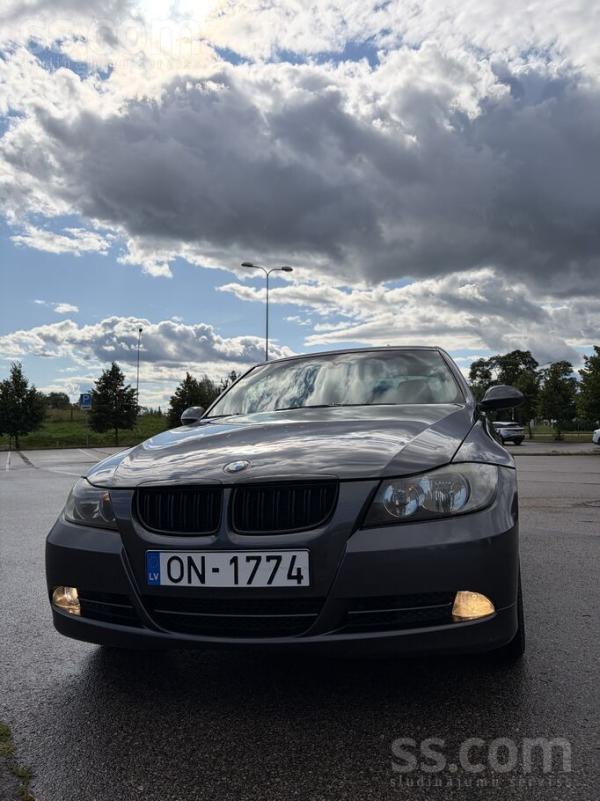 Pelēks BMW 318 2008 Daugavpils, ar dzinēja tilpumu 2.00 L un nobraukumu 320 tūkst. km par 4000 €, foto 3 vietnē AUTOMOTO.COM.LV