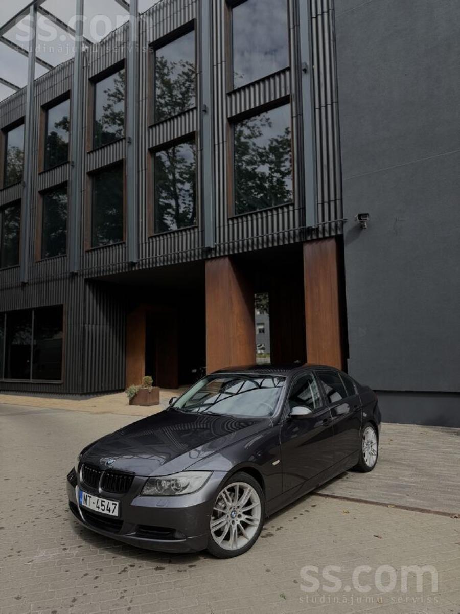 Grey BMW 318 2008 in Riga, with an engine capacity of 2.00 L and mileage of 280 thousand km for 3750 €, photo 1 on AUTOMOTO.COM.LV