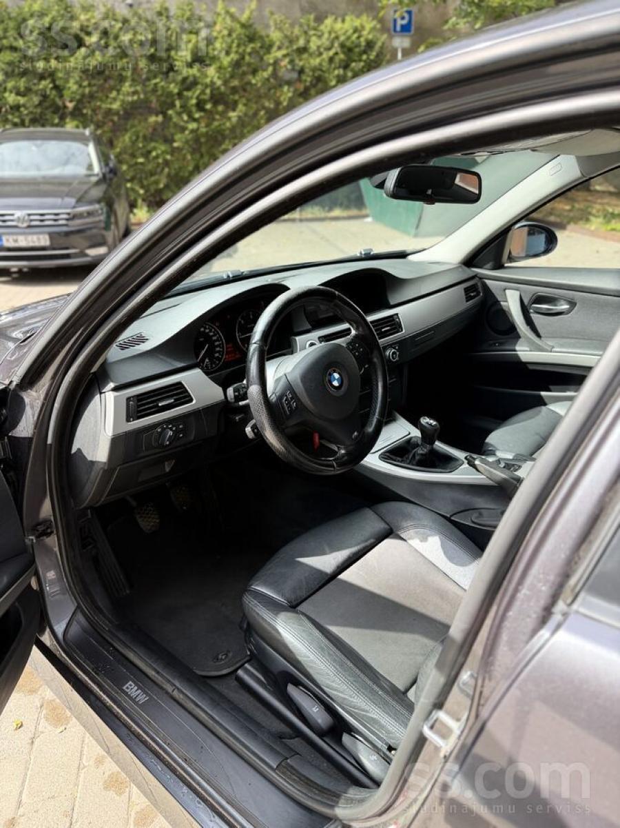 Grey BMW 318 2008 in Riga, with an engine capacity of 2.00 L and mileage of 280 thousand km for 3750 €, photo 9 on AUTOMOTO.COM.LV