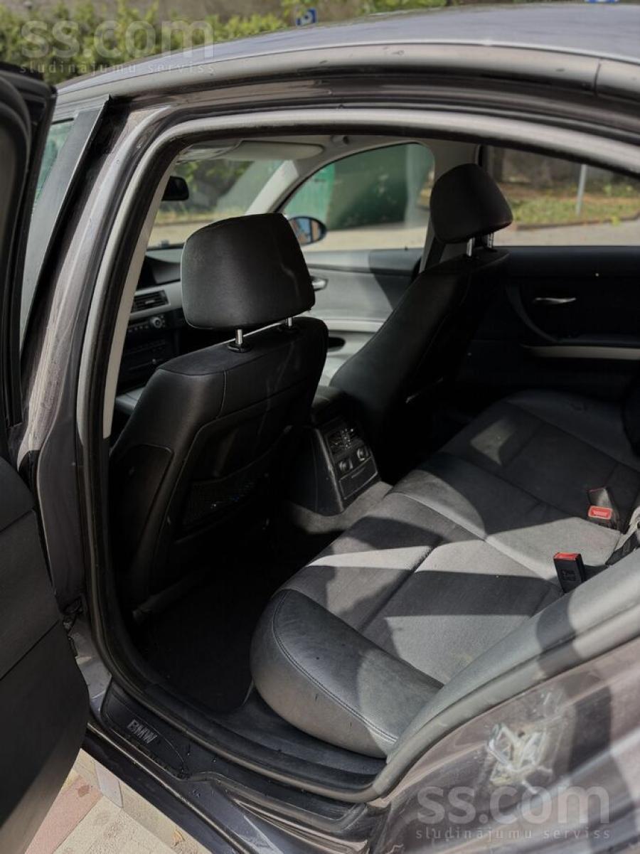 Grey BMW 318 2008 in Riga, with an engine capacity of 2.00 L and mileage of 280 thousand km for 3750 €, photo 10 on AUTOMOTO.COM.LV