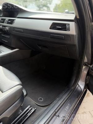Grey BMW 318 2008 in Riga, with an engine capacity of 2.00 L and mileage of 280 thousand km for 3750 €, photo 14 on AUTOMOTO.COM.LV