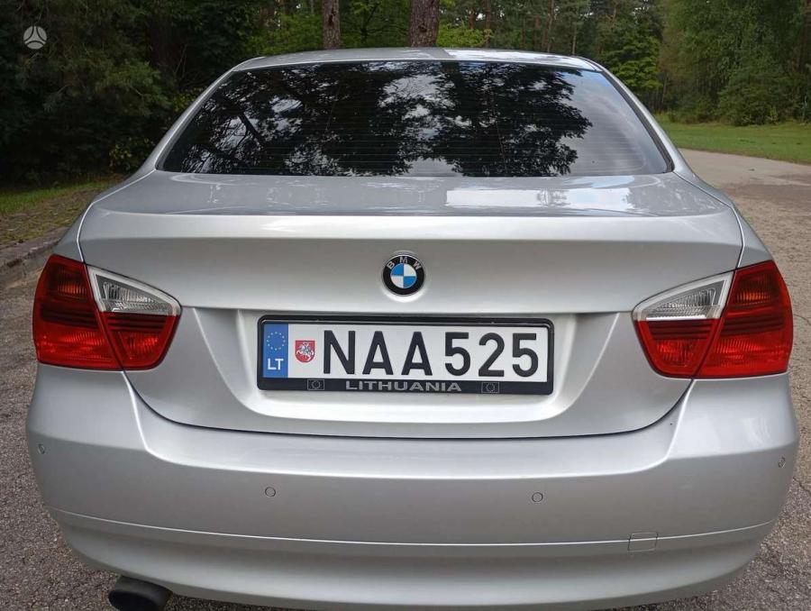 Grey BMW 318 2008 in Druskininkai, with an engine capacity of 2.00 L and mileage of 190 thousand km for 3300 €, photo 3 on AUTOMOTO.COM.LV