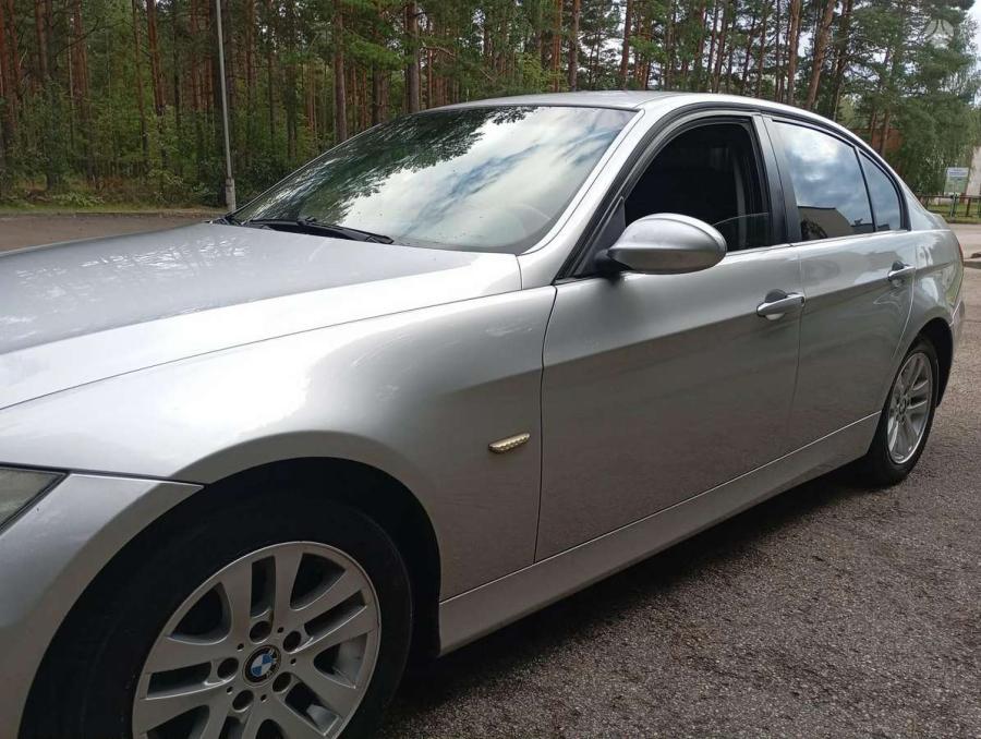 Grey BMW 318 2008 in Druskininkai, with an engine capacity of 2.00 L and mileage of 190 thousand km for 3300 €, photo 6 on AUTOMOTO.COM.LV