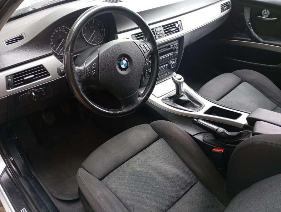 Grey BMW 318 2008 in Druskininkai, with an engine capacity of 2.00 L and mileage of 190 thousand km for 3300 €, photo 13 on AUTOMOTO.COM.LV