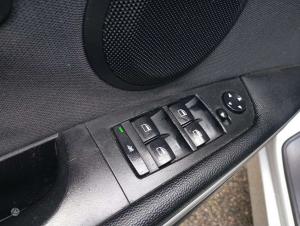 Grey BMW 318 2008 in Druskininkai, with an engine capacity of 2.00 L and mileage of 190 thousand km for 3300 €, photo 18 on AUTOMOTO.COM.LV