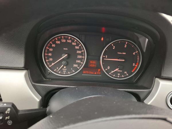 Grey BMW 318 2009 in Kaunas, with an engine capacity of 2.00 L and mileage of 274 thousand km for 4750 €, photo 10 on AUTOMOTO.COM.LV