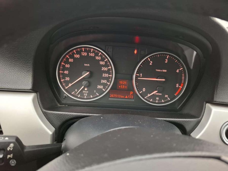 Grey BMW 318 2009 in Kaunas, with an engine capacity of 2.00 L and mileage of 274 thousand km for 4750 €, photo 10 on AUTOMOTO.COM.LV