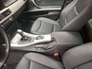 Grey BMW 318 2009 in Kaunas, with an engine capacity of 2.00 L and mileage of 274 thousand km for 4750 €, photo 11 on AUTOMOTO.COM.LV