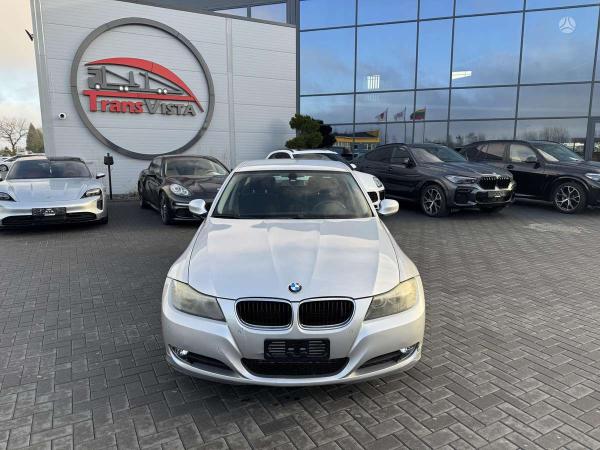 Grey BMW 318 2009 in Telschi, with an engine capacity of 2.00 L and mileage of 234 thousand km for 2999 €, photo 1 on AUTOMOTO.COM.LV