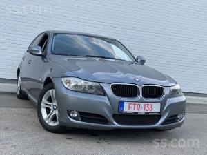 Grey BMW 318 2009 in Riga, with an engine capacity of 2.00 L and mileage of 249 thousand km for 5850 €, photo 2 on AUTOMOTO.COM.LV