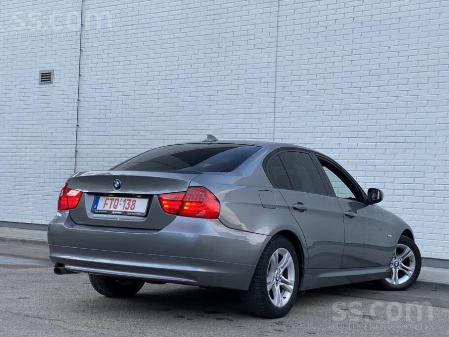 Grey BMW 318 2009 in Riga, with an engine capacity of 2.00 L and mileage of 249 thousand km for 5850 €, photo 5 on AUTOMOTO.COM.LV