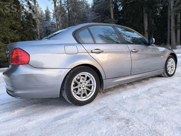 Pelēks BMW 318 2009 Valmiera, ar dzinēja tilpumu 2.00 L un nobraukumu 330 tūkst. km par 4500 €, foto 2 vietnē AUTOMOTO.COM.LV