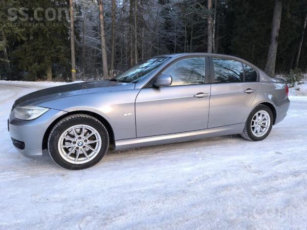 Pelēks BMW 318 2009 Valmiera, ar dzinēja tilpumu 2.00 L un nobraukumu 330 tūkst. km par 4500 €, foto 4 vietnē AUTOMOTO.COM.LV