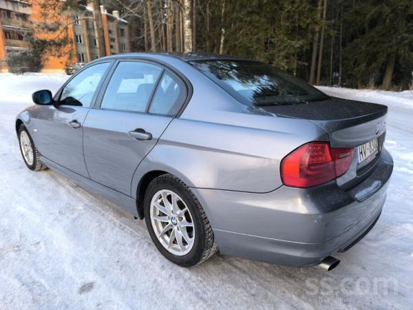 Pelēks BMW 318 2009 Valmiera, ar dzinēja tilpumu 2.00 L un nobraukumu 330 tūkst. km par 4500 €, foto 5 vietnē AUTOMOTO.COM.LV