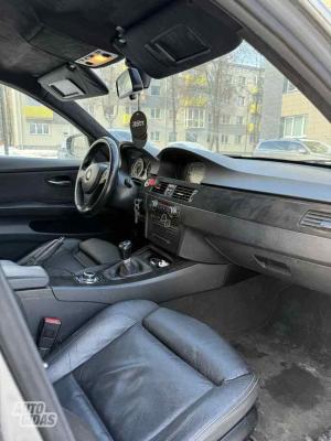 Grey BMW 318 2009 in Kaunas, with an engine capacity of 2.00 L and mileage of 396 thousand km for 4900 €, photo 8 on AUTOMOTO.COM.LV